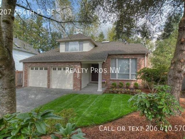 3 Br, 3 bath, Single Family 4207 254th Pl SE