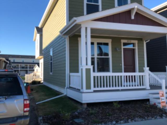 2 Br, 3 bath, Single Family 6012 Farmstead Ave