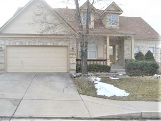 2 Br, 3 bath, Single Family 6206 Maroon Mesa Drive