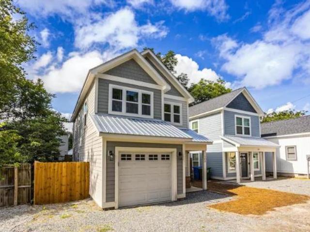 2 Br, 3 bath, Single Family 705 Brooks Alley