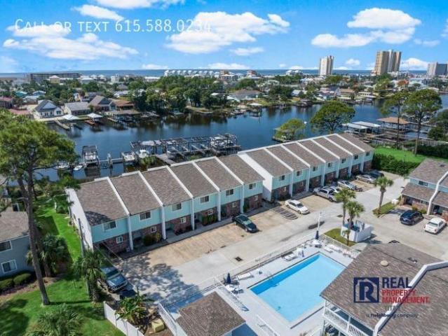 2 Br, 3 bath, Single Family 8623 N Lagoon Dr