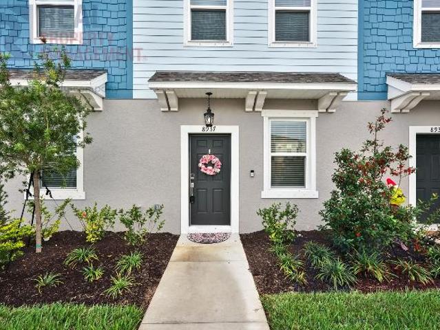 2 Br, 3 bath, Single Family 8937 Daybreak St