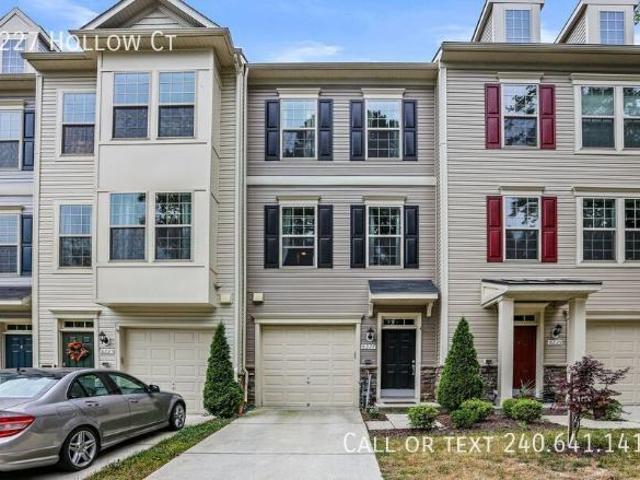 2 Br, 3 bath, Single Family 8227 Hollow Ct