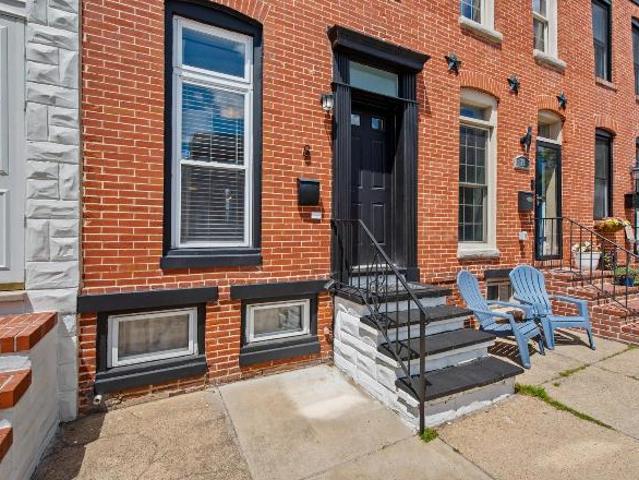 2 Br, 3 bath, Single Family 8 E Randall St