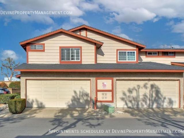 2 Br, 3 bath, Single Family 902 California Privado
