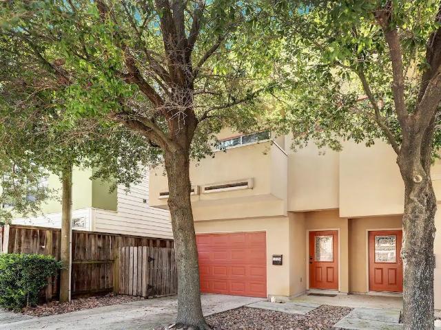 2 BR, 3 BA Apartment 1717 Thompson Street, Houston, TX 77007
