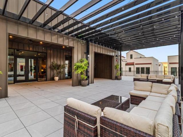 2 BR, 3 BA Apartment 1900 South Ervay Street, Dallas, TX 75215