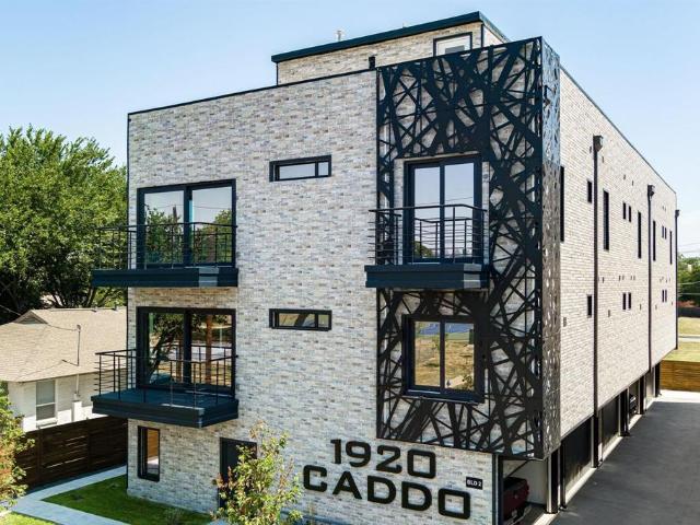 2 BR, 3 BA Apartment 1920 Caddo Street, Dallas, TX 75204