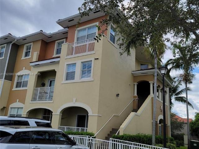 2 BR, 3 BA Apartment 10870 Northwest 88th Terrace, Doral, FL 33178