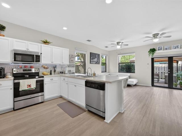 2 BR, 3 BA Apartment 11527 Southwest 248th Lane, Homestead, FL 33032