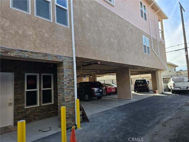 2 BR, 3 BA Apartment 11808 Hart Street, North Hollywood, CA 91605