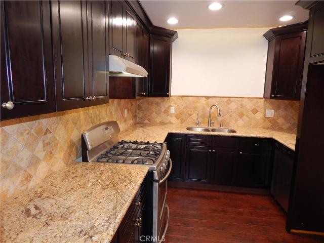 2 BR, 3 BA Apartment 11834 Gilmore Street, North Hollywood, CA 91606