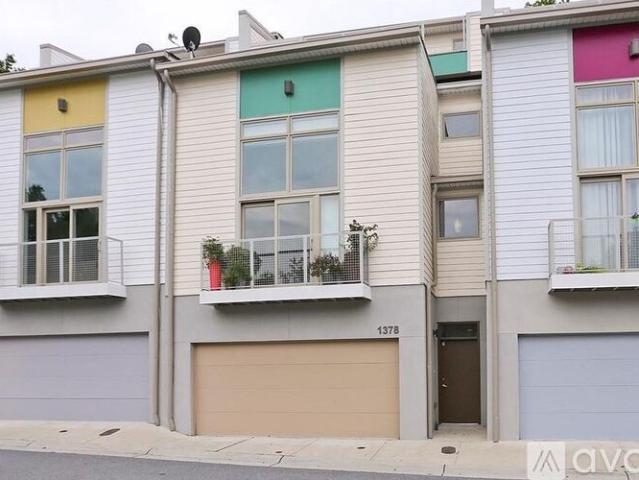 2 BR, 3 BA Apartment 1378 Stirling Circle Northwest, Unit N/A, Atlanta, GA 30318
