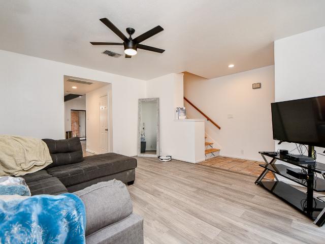 2 BR, 3 BA Apartment 2626 Bering Drive, Houston, TX 77057