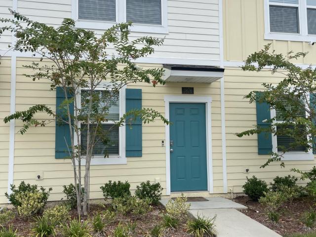 2 BR, 3 BA Apartment 2876 Fallow Cir, Jacksonville, FL 32225