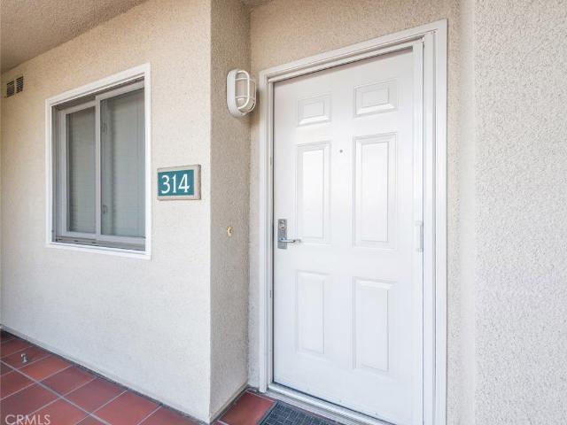 2 BR, 3 BA Apartment 200 Pacific Coast Highway, Huntington Beach, CA 92648