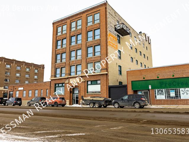 2 BR, 3 BA Apartment 2128 Dewdney Ave, Regina, SK S4R 1H2