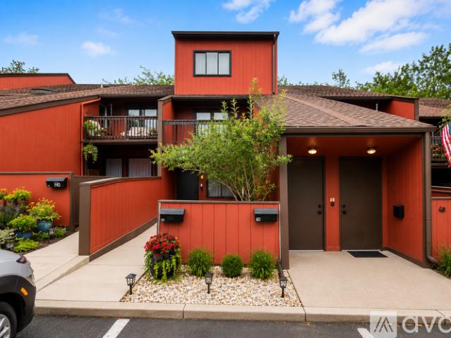 2 BR, 3 BA Apartment 3 Darien Way, New Hope, PA 18938