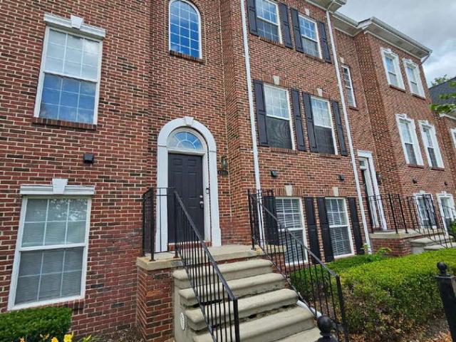 2 BR, 3 BA Apartment 42843 Richmond Drive, Sterling Heights, MI 48313