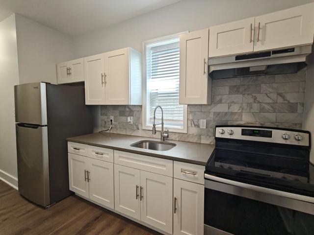 2 BR, 3 BA Apartment 542 E Indiana St, Philadelphia, PA 19134