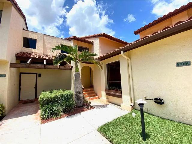 2 BR, 3 BA Apartment 5705 Fox Holw Dr, Boca Raton, FL 33486