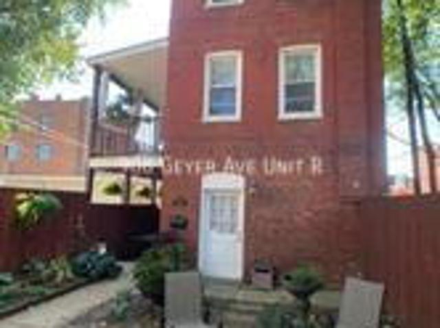 2 BR, 3 BA Apartment 908 Geyer Ave Unit R, Saint Louis, MO 63104