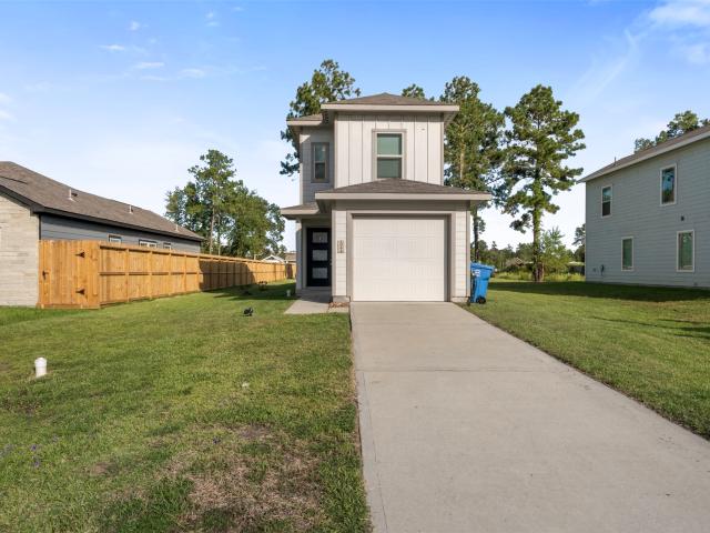 2 BR, 3 BA in Cleveland