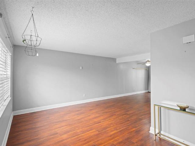 2 BR, 3 BA in South Semoran