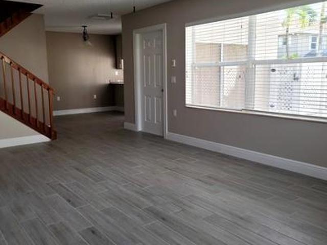 2 BR, 3 BA in Palm City