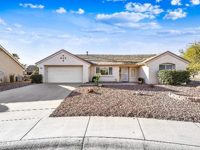 2 Br, 4 bath, Single Family 21614 N 139th Drive