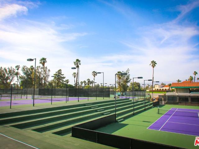 2 BR, 4 BA in Palm Desert Resort