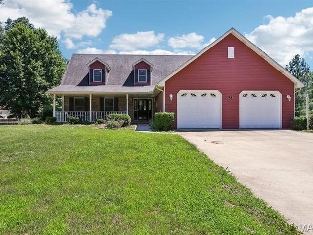 2 Bradford Pl, Bethalto, IL 62010
