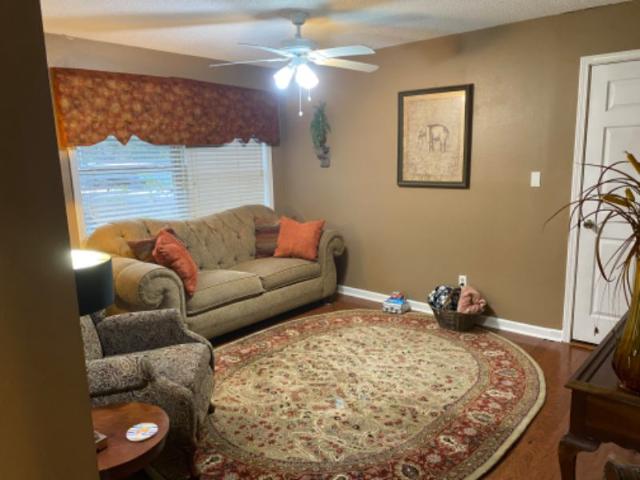 2 BRB furnished or unfurnished in Satsuma. $1500