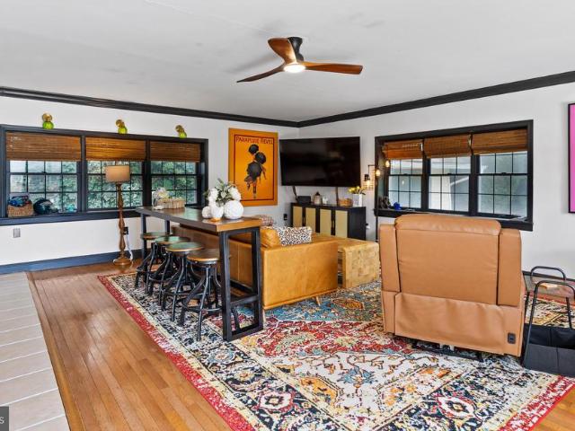 2 Brentwood Road