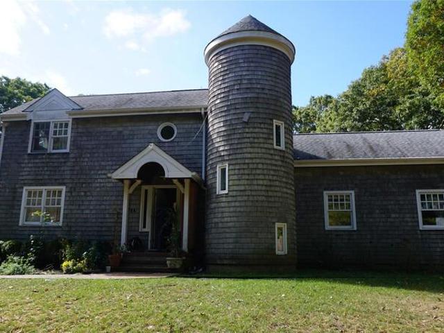 2 Briar Croft Drive, East Hampton, NY 11937