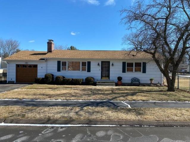 2 Briarwood Cir North Haven, CT 06473 in North Haven, Connecticut