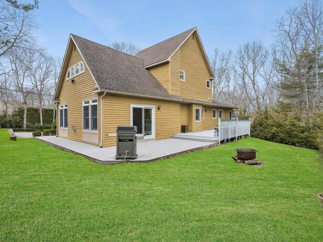 2 Bridies Path, Southampton, NY 11968 | MLS #930589