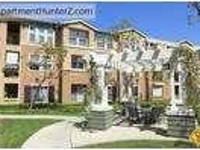 2 brs Welcome to Somerset Glen Apartments. $910/mo