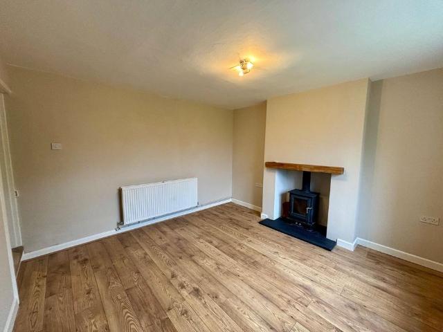 2 Callingwood Cottages