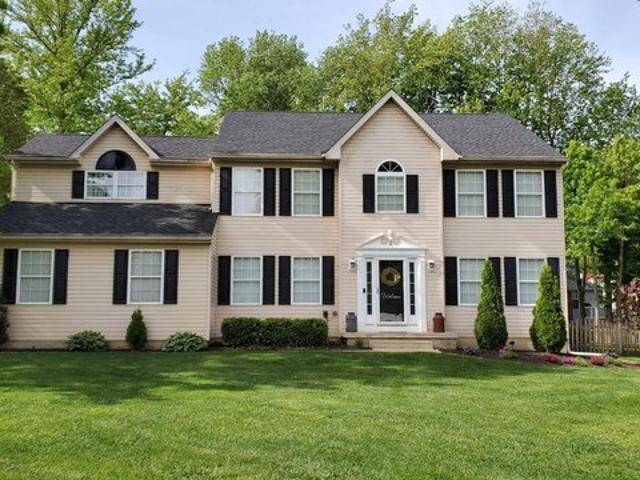 2 Candlewood Dr, Mantua, NJ 08051