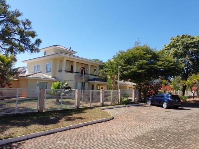 2 CASAS MODERNAS NA MESMA FRAÇÃO PARK WAY. OPORTUNIDADE! EXCELENTE LOCALIZAÇÃO!