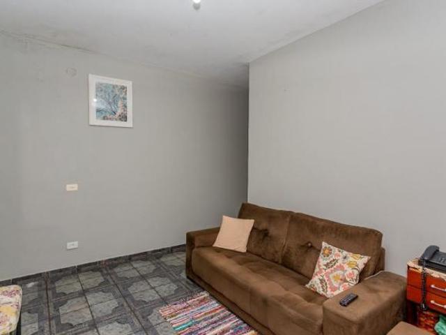 2 casas no Jardim Grimaldi, uma inferior e outra superior, ambas com 4 cômodos cada
