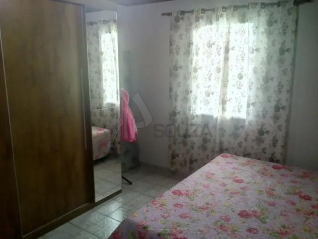 2 CASAS a Venda, no Horto Florestal, 2 dormitórios, 2 banheiros. Próximo ao Horto