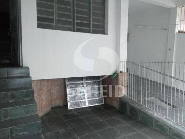 2 casas a venda no mesmo terreno, 148m², total de 6 Quartos e 2 Vagas na Pedreira
