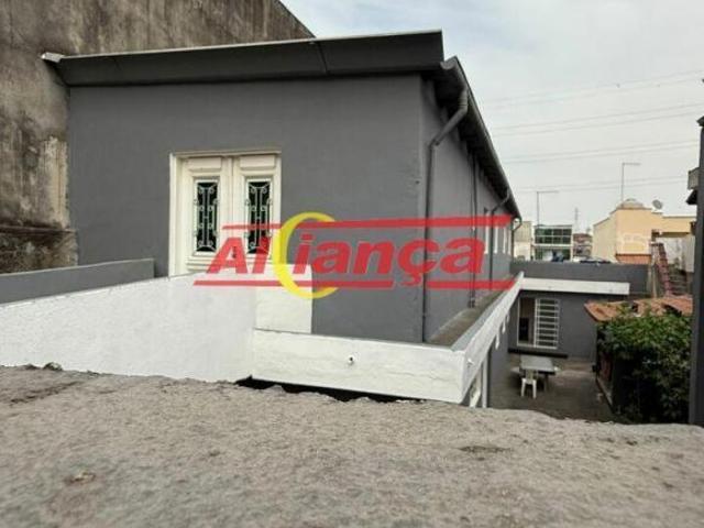 2 CASAS COM 05 QUARTOS SENDO 1 SUÍTE, 250m², PERTO DA KARINA/BAUDUCCO, JARDIM CUMBICA, GUARULHOS, SP