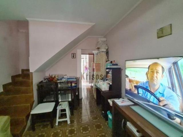 2 CASAS COM 1 DORMITORIO, SALA, COZINHA, BANHEIRO E SALÃO COMERCIAL
