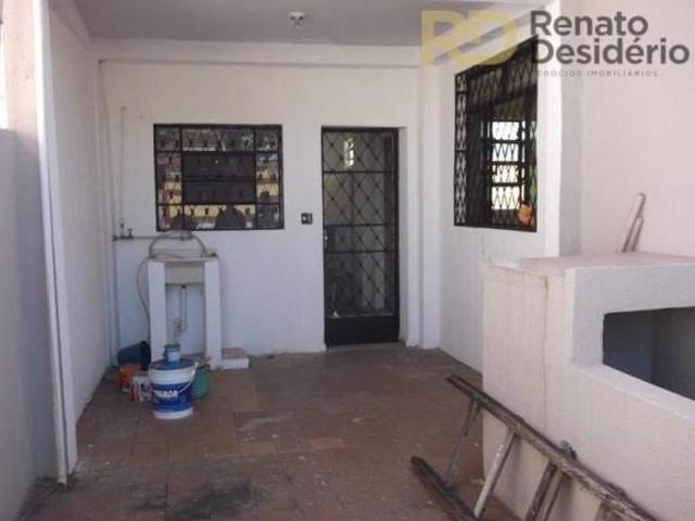 2 Casas com 3 dormitórios, 2 barracões com 01 quarto à venda, 291 m² por R$ 870