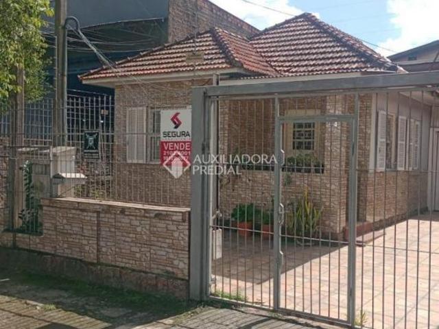 2 casas em boas condições ano centro de Canoas