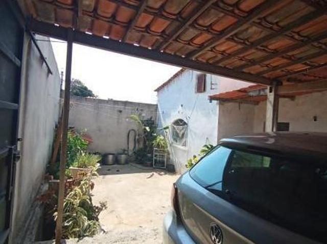 2 CASAS INDIVIDUAIS NO RECREIO DO TIJUCO ESMERALDAS