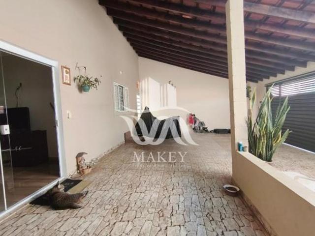 2 Casas térreas independentes em terreno de 540m² no Jardim Planalto de Viracopos, 2 dorm com suite